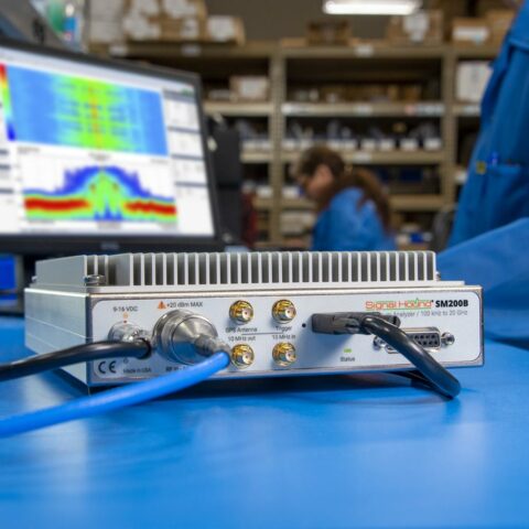 SM200B — 20 GHz Real-time Spectrum Analyzer | Signal Hound